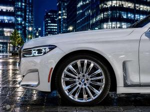 Balts BMW 740 2020 Kauņa, ar dzinēja tilpumu 3.00 L un nobraukumu 85 tūkst. km par 32500 €, foto 15 vietnē AUTOMOTO.COM.LV