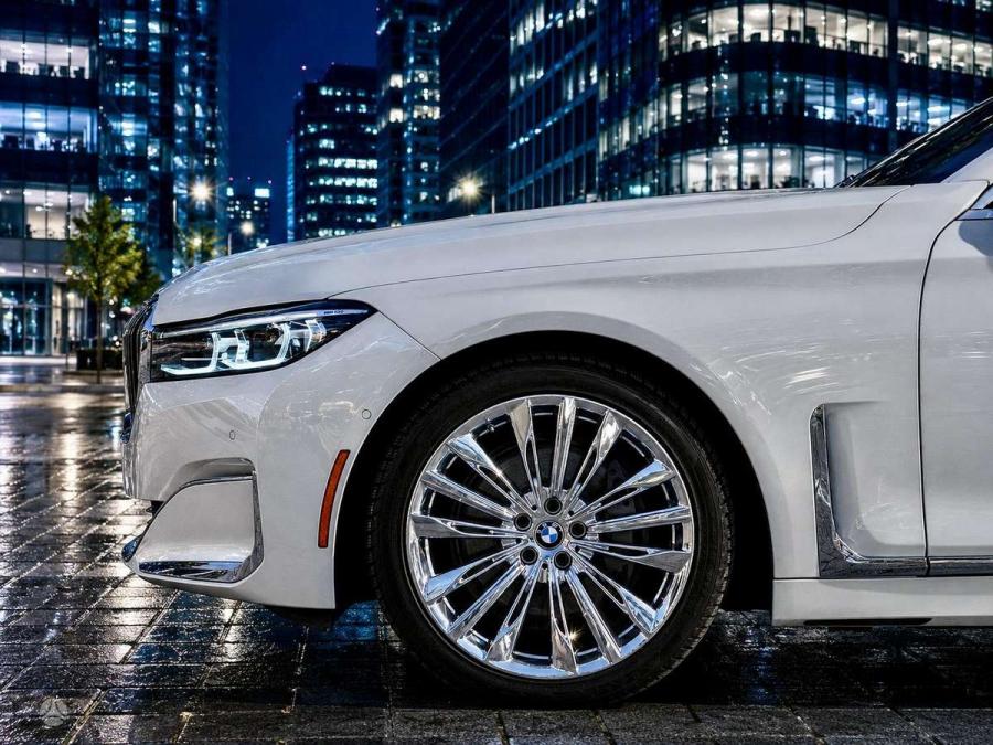 Balts BMW 740 2020 Kauņa, ar dzinēja tilpumu 3.00 L un nobraukumu 85 tūkst. km par 32500 €, foto 15 vietnē AUTOMOTO.COM.LV