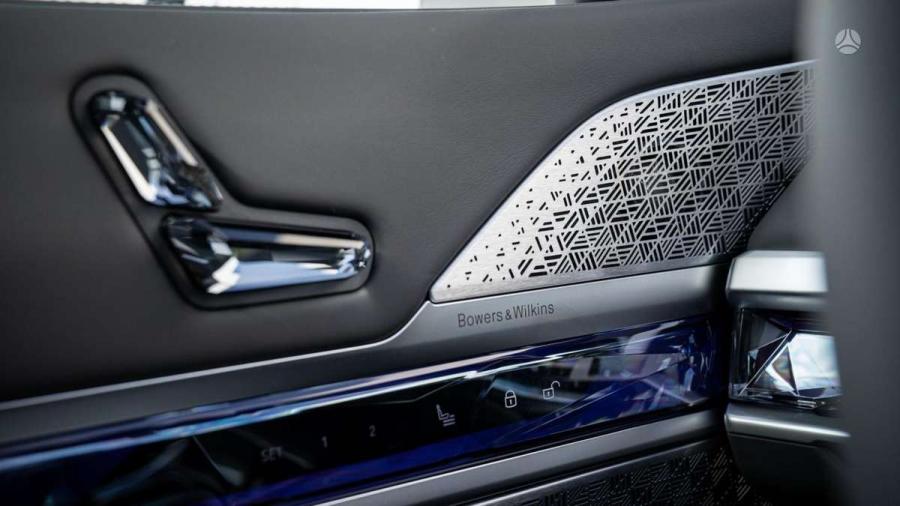 Balts BMW 740 2024 Viļņa, ar dzinēja tilpumu 2.99 L un nobraukumu 33 tūkst. km par 79900 €, foto 14 vietnē AUTOMOTO.COM.LV