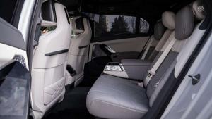 Balts BMW 740 2024 Viļņa, ar dzinēja tilpumu 2.99 L un nobraukumu 33 tūkst. km par 79900 €, foto 16 vietnē AUTOMOTO.COM.LV