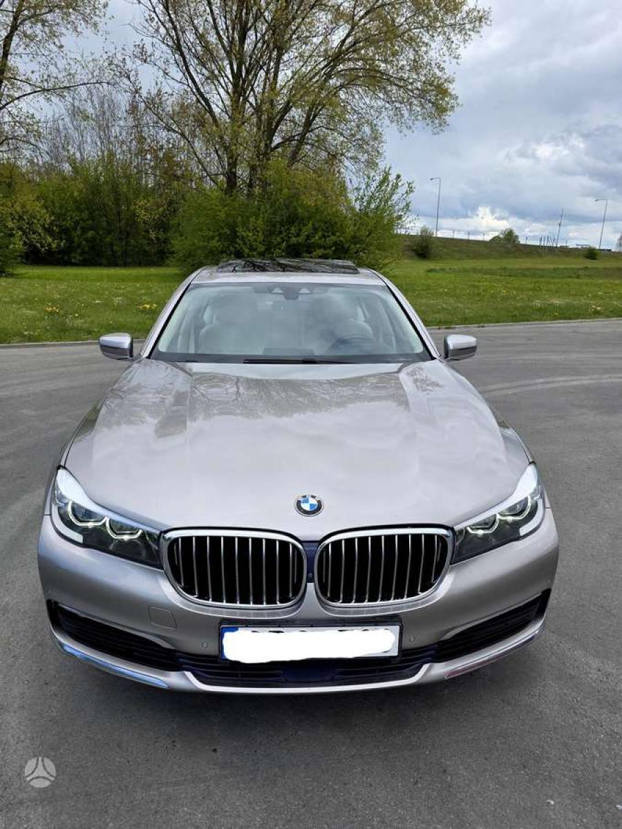 Dzeltens BMW 740 2016 Kretinga, ar dzinēja tilpumu 3.00 L un nobraukumu 190 tūkst. km par 16999 €, foto 5 vietnē AUTOMOTO.COM.LV