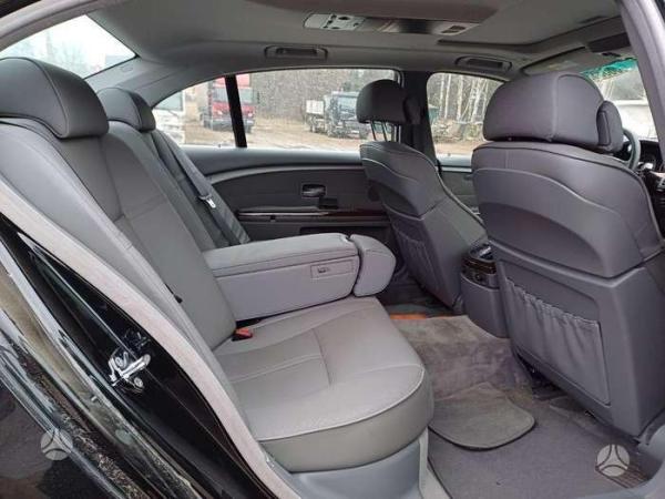 Melns BMW 745 2003 Viļņa, ar dzinēja tilpumu 0.00 L un nobraukumu 49 tūkst. km par 5500 €, foto 6 vietnē AUTOMOTO.COM.LV