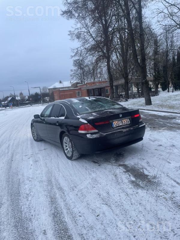 Black BMW 745 2002 in Rezekne, with an engine capacity of 4.40 L and mileage of 207 thousand km for 5200 €, photo 1 on AUTOMOTO.COM.LV