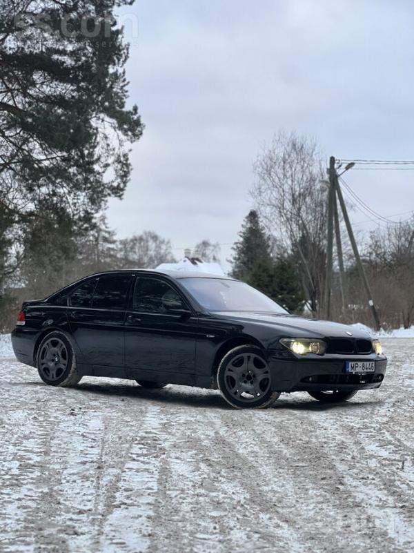 Black BMW 745 2002 in Riga, with an engine capacity of 4.40 L and mileage of 368 thousand km for 3200 €, photo 1 on AUTOMOTO.COM.LV