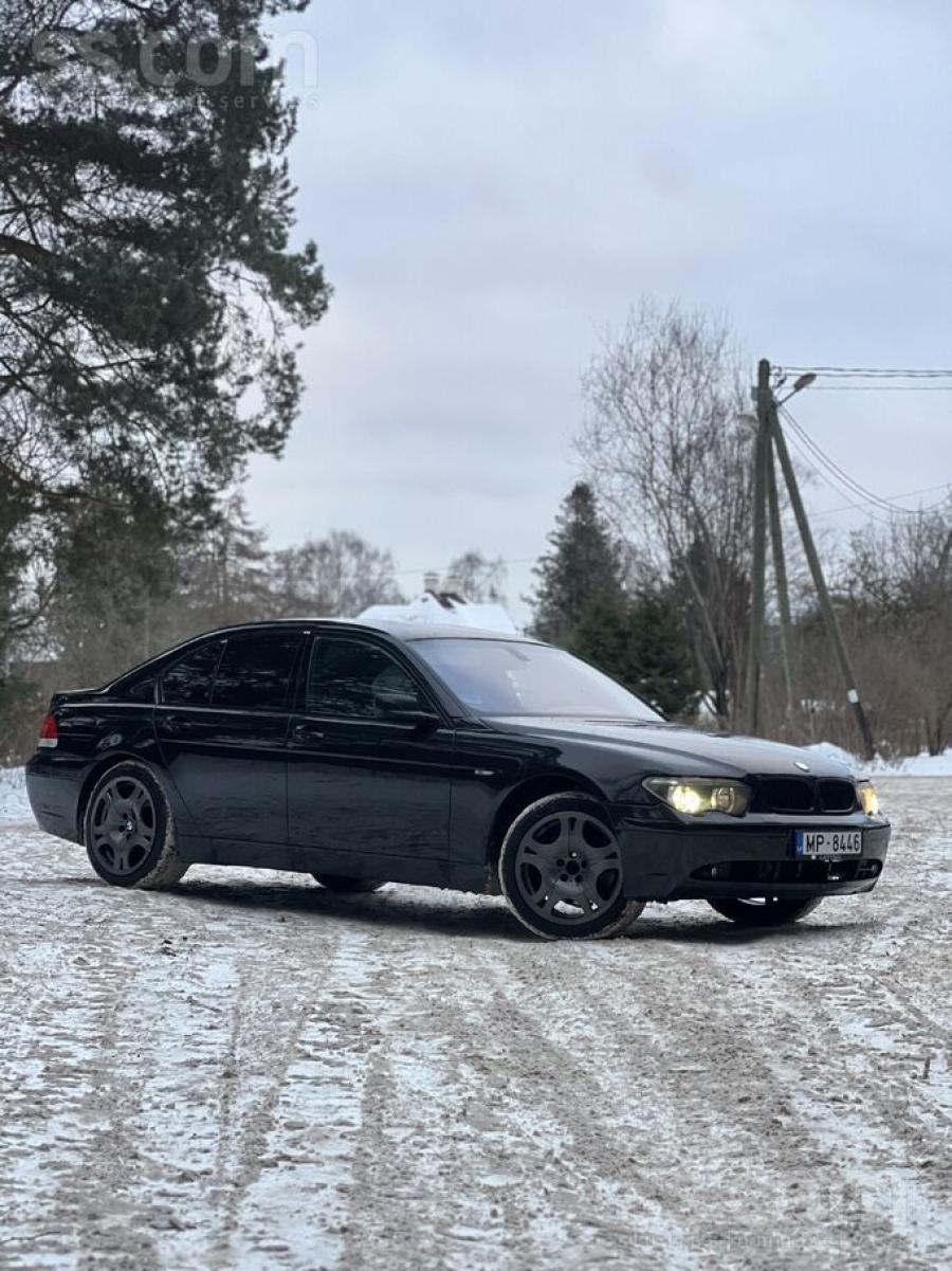 Black BMW 745 2002 in Riga, with an engine capacity of 4.40 L and mileage of 368 thousand km for 3200 €, photo 1 on AUTOMOTO.COM.LV