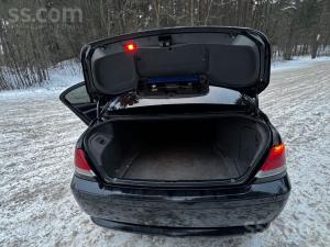 Black BMW 745 2002 in Riga, with an engine capacity of 4.40 L and mileage of 368 thousand km for 3200 €, photo 5 on AUTOMOTO.COM.LV