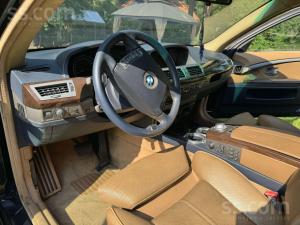 Black BMW 745 2002 in Riga, with an engine capacity of 4.50 L and mileage of 260 thousand km for 900 €, photo 18 on AUTOMOTO.COM.LV