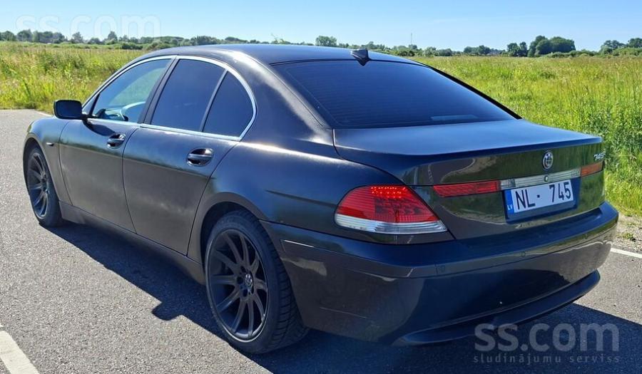Melns BMW 745 2002 Bauska, ar dzinēja tilpumu 4.40 L un nobraukumu 455 tūkst. km par 1900 €, foto 4 vietnē AUTOMOTO.COM.LV