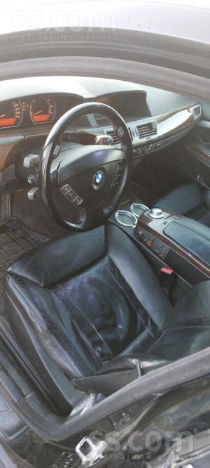 Melns BMW 745 2002 Bauska, ar dzinēja tilpumu 4.40 L un nobraukumu 455 tūkst. km par 1900 €, foto 11 vietnē AUTOMOTO.COM.LV