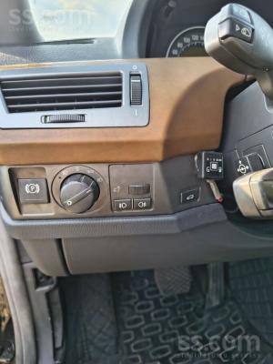 Melns BMW 745 2002 Rīga, ar dzinēja tilpumu 4.40 L un nobraukumu 358 tūkst. km par 1800 €, foto 9 vietnē AUTOMOTO.COM.LV