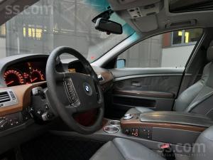 Черный БМВ 745 2003 в Рига, объемом двигателя 4.40 л и пробегом 350 тыс. км за 2550 €, фото 9 на AUTOMOTO.COM.LV