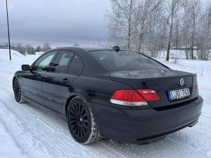 Black BMW 745 2006 in Vilnius, with an engine capacity of 4.42 L and mileage of 400 thousand km for 3650 €, photo 7 on AUTOMOTO.COM.LV