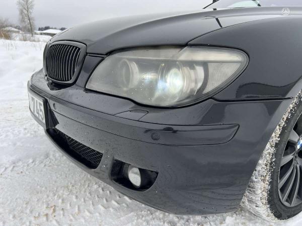 Black BMW 745 2006 in Vilnius, with an engine capacity of 4.42 L and mileage of 400 thousand km for 3650 €, photo 9 on AUTOMOTO.COM.LV
