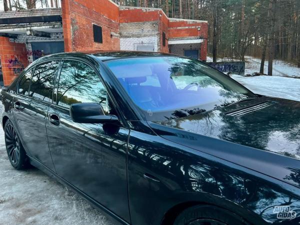 Black BMW 745 2006 in Kaunas, with an engine capacity of 4.40 L and mileage of 450 thousand km for 3400 €, photo 10 on AUTOMOTO.COM.LV