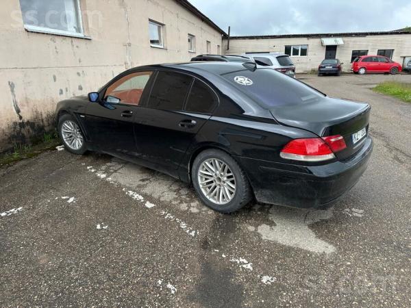 Black BMW 745 2006 in Saldus, with an engine capacity of 4.40 L and mileage of 360 thousand km for 5000 €, photo 1 on AUTOMOTO.COM.LV