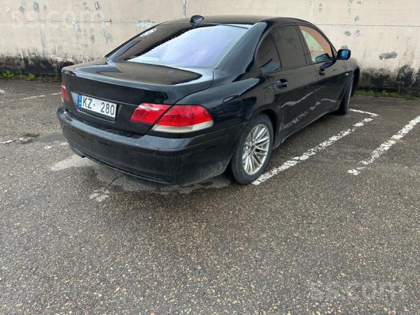 Black BMW 745 2006 in Saldus, with an engine capacity of 4.40 L and mileage of 360 thousand km for 5000 €, photo 3 on AUTOMOTO.COM.LV