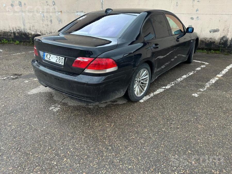 Black BMW 745 2006 in Saldus, with an engine capacity of 4.40 L and mileage of 360 thousand km for 5000 €, photo 4 on AUTOMOTO.COM.LV