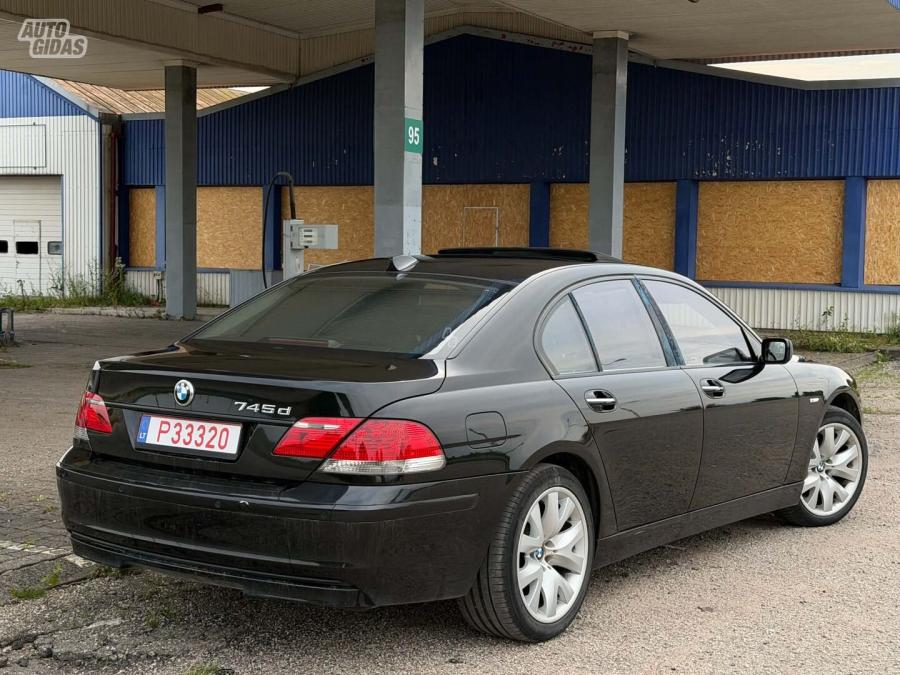 Black BMW 745 2006 in Salcininkai, with an engine capacity of 4.40 L and mileage of 0 thousand km for 5000 €, photo 4 on AUTOMOTO.COM.LV