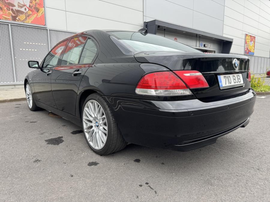Black BMW 745 2006 in Tallinn, with an engine capacity of 4.50 L and mileage of 265 thousand km for 7000 €, photo 7 on AUTOMOTO.COM.LV