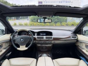 Black BMW 745 2006 in Tallinn, with an engine capacity of 4.50 L and mileage of 265 thousand km for 7000 €, photo 15 on AUTOMOTO.COM.LV