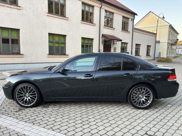 Melns BMW 745 2007 Bauska, ar dzinēja tilpumu 4.50 L un nobraukumu 385 tūkst. km par 7200 €, foto 10 vietnē AUTOMOTO.COM.LV