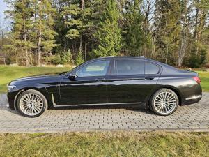Melns BMW 745 2019 Telšiai, ar dzinēja tilpumu 3.00 L un nobraukumu 171 tūkst. km par 43500 €, foto 11 vietnē AUTOMOTO.COM.LV