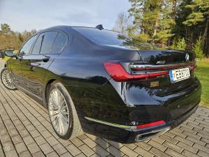 Melns BMW 745 2019 Telšiai, ar dzinēja tilpumu 3.00 L un nobraukumu 171 tūkst. km par 43500 €, foto 14 vietnē AUTOMOTO.COM.LV