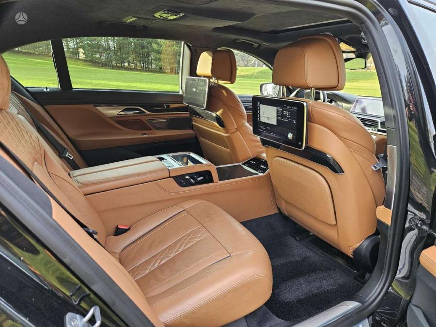 Melns BMW 745 2019 Telšiai, ar dzinēja tilpumu 3.00 L un nobraukumu 171 tūkst. km par 43500 €, foto 21 vietnē AUTOMOTO.COM.LV