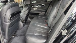 Black BMW 745 2019 in Marijampole, with an engine capacity of 3.00 L and mileage of 225 thousand km for 36999 €, photo 17 on AUTOMOTO.COM.LV