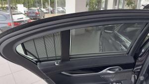 Black BMW 745 2019 in Marijampole, with an engine capacity of 3.00 L and mileage of 225 thousand km for 36999 €, photo 27 on AUTOMOTO.COM.LV