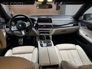 Black BMW 745 2019 in Riga, with an engine capacity of 3.00 L and mileage of 0 thousand km for 40000 €, photo 4 on AUTOMOTO.COM.LV