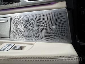 Black BMW 745 2019 in Riga, with an engine capacity of 3.00 L and mileage of 0 thousand km for 40000 €, photo 8 on AUTOMOTO.COM.LV