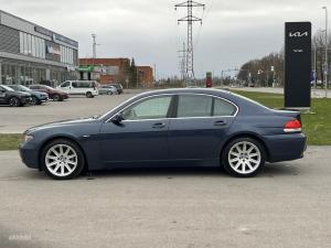 Zils BMW 745 2002 Narva, ar dzinēja tilpumu 4.40 L un nobraukumu 403 tūkst. km par 2999 €, foto 15 vietnē AUTOMOTO.COM.LV
