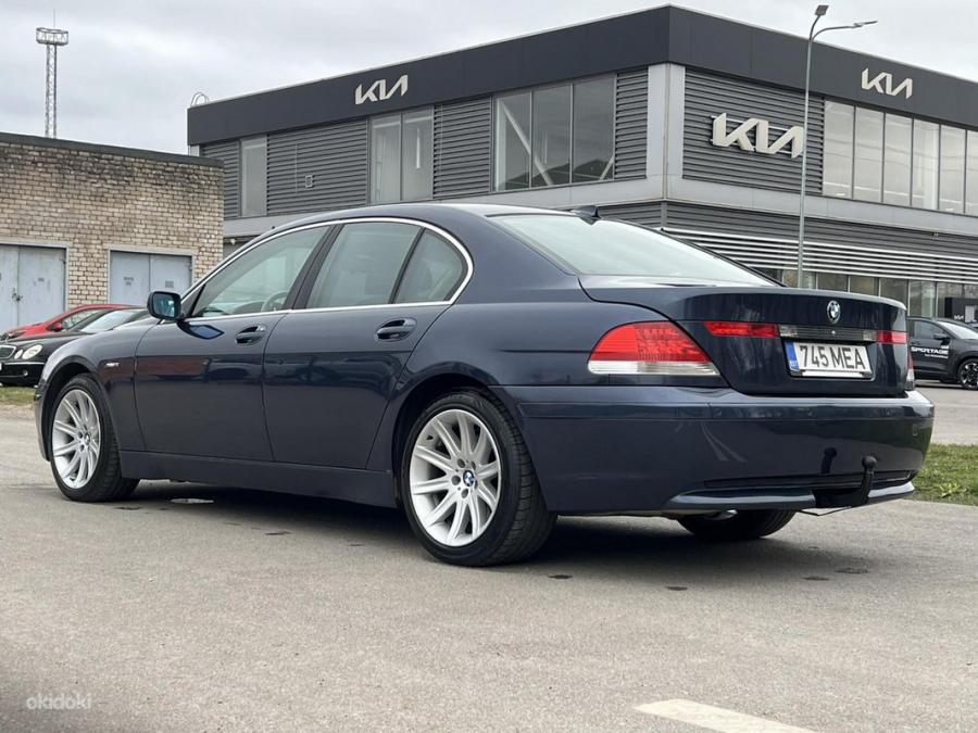 Zils BMW 745 2002 Narva, ar dzinēja tilpumu 4.40 L un nobraukumu 403 tūkst. km par 2999 €, foto 17 vietnē AUTOMOTO.COM.LV