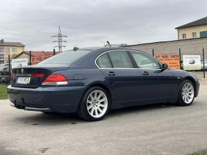 Zils BMW 745 2002 Narva, ar dzinēja tilpumu 4.40 L un nobraukumu 403 tūkst. km par 2999 €, foto 18 vietnē AUTOMOTO.COM.LV