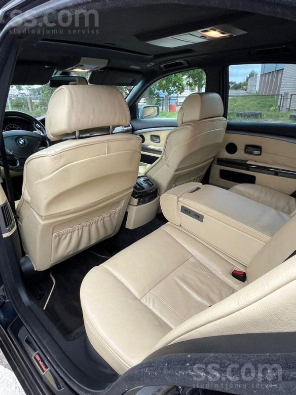 Blue BMW 745 2004 in Saldus, with an engine capacity of 4.40 L and mileage of 354 thousand km for 5500 €, photo 8 on AUTOMOTO.COM.LV