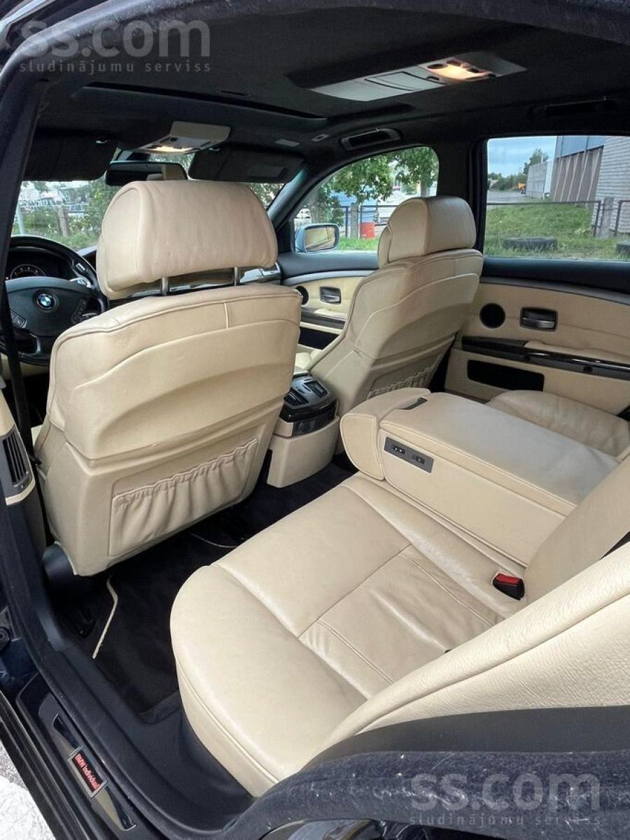 Zils BMW 745 2004 Saldus, ar dzinēja tilpumu 4.40 L un nobraukumu 354 tūkst. km par 5500 €, foto 9 vietnē AUTOMOTO.COM.LV