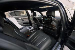 Blue BMW 745 2020 in Vilnius, with an engine capacity of 3.00 L and mileage of 118 thousand km for 45000 €, photo 8 on AUTOMOTO.COM.LV