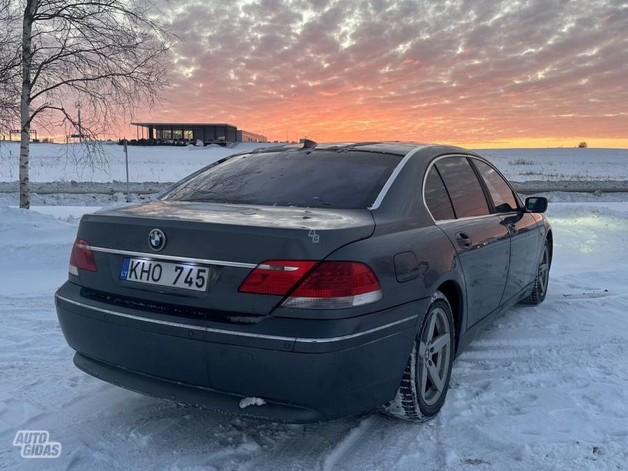 Pelēks BMW 745 2002 Klaipėda, ar dzinēja tilpumu 4.40 L un nobraukumu 213 tūkst. km par 2750 €, foto 1 vietnē AUTOMOTO.COM.LV