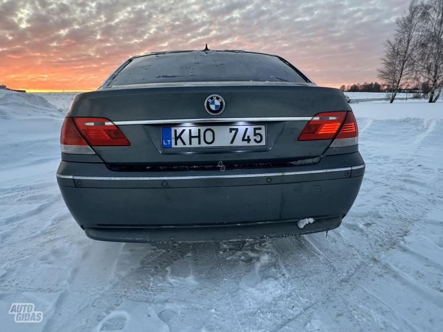 Pelēks BMW 745 2002 Klaipėda, ar dzinēja tilpumu 4.40 L un nobraukumu 213 tūkst. km par 2750 €, foto 3 vietnē AUTOMOTO.COM.LV