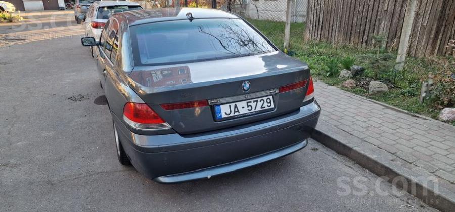 Grey BMW 745 2002 in Riga, with an engine capacity of 4.40 L and mileage of 200 thousand km for 1500 €, photo 4 on AUTOMOTO.COM.LV