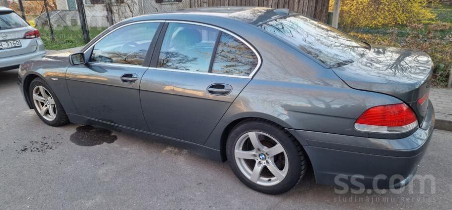 Grey BMW 745 2002 in Riga, with an engine capacity of 4.40 L and mileage of 200 thousand km for 1500 €, photo 5 on AUTOMOTO.COM.LV