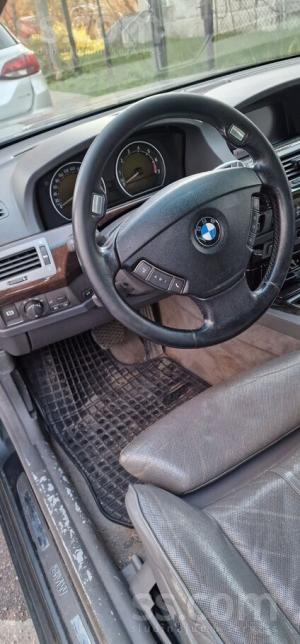 Grey BMW 745 2002 in Riga, with an engine capacity of 4.40 L and mileage of 200 thousand km for 1500 €, photo 6 on AUTOMOTO.COM.LV