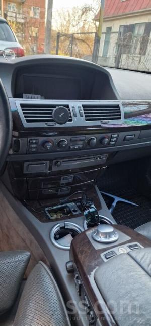 Grey BMW 745 2002 in Riga, with an engine capacity of 4.40 L and mileage of 200 thousand km for 1500 €, photo 7 on AUTOMOTO.COM.LV