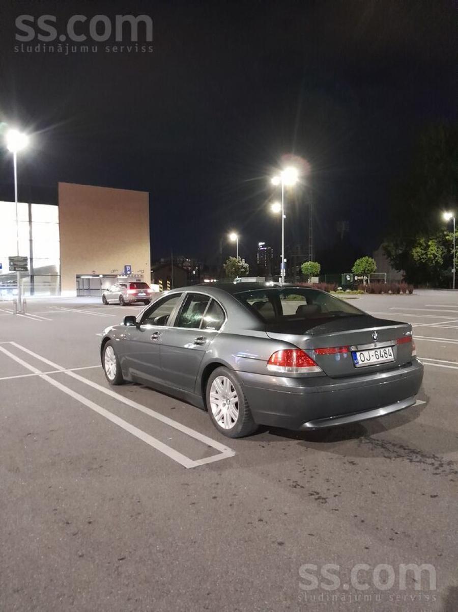 Grey BMW 745 2002 in Riga, with an engine capacity of 4.40 L and mileage of 318 thousand km for 3700 €, photo 5 on AUTOMOTO.COM.LV