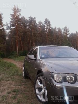 Pelēks BMW 745 2003 Rīga, ar dzinēja tilpumu 4.40 L un nobraukumu 413 tūkst. km par 4000 €, foto 3 vietnē AUTOMOTO.COM.LV