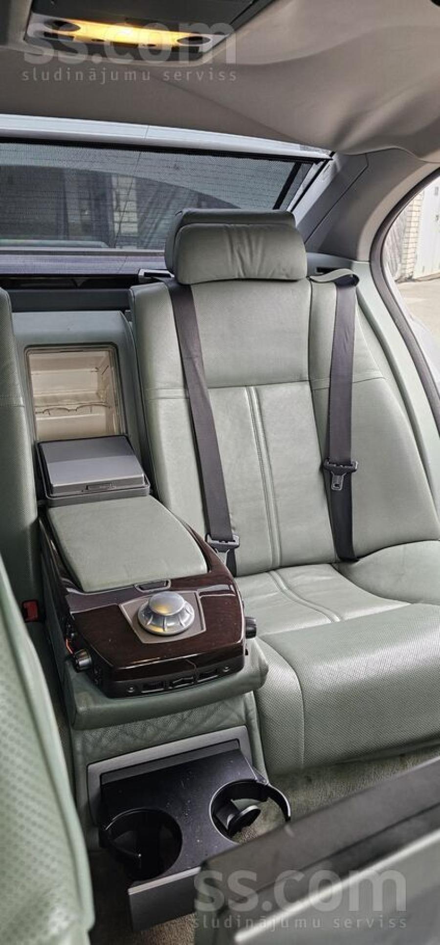 Pelēks BMW 745 2003 Rīga, ar dzinēja tilpumu 4.40 L un nobraukumu 413 tūkst. km par 4000 €, foto 7 vietnē AUTOMOTO.COM.LV