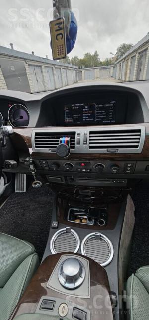Pelēks BMW 745 2003 Rīga, ar dzinēja tilpumu 4.40 L un nobraukumu 413 tūkst. km par 4000 €, foto 13 vietnē AUTOMOTO.COM.LV