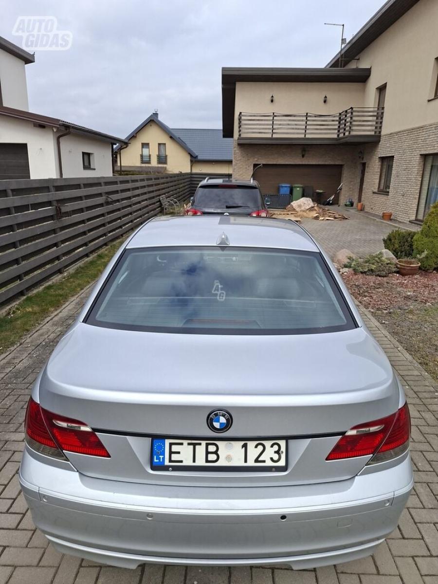 Pelēks BMW 745 2005 Kauņa, ar dzinēja tilpumu 4.40 L un nobraukumu 240 tūkst. km par 3000 €, foto 2 vietnē AUTOMOTO.COM.LV