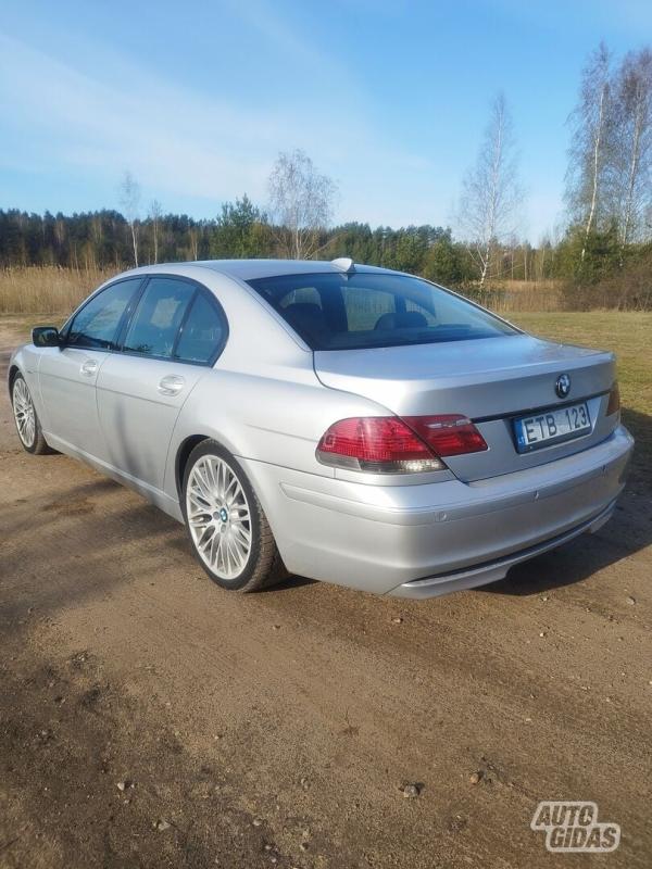 Pelēks BMW 745 2005 Viļņa, ar dzinēja tilpumu 4.40 L un nobraukumu 267 tūkst. km par 2000 €, foto 7 vietnē AUTOMOTO.COM.LV